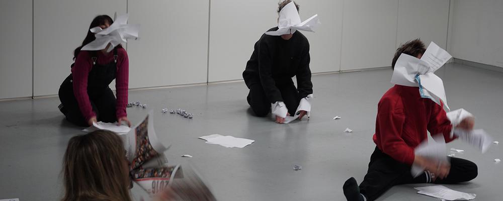 El mundo de la performance: Teoría y práctica del arte de acción ...
